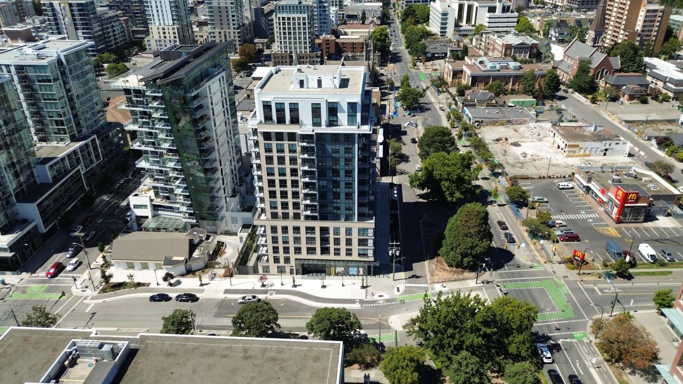 [Harris Green] 979-983 Pandora Avenue | Rentals; retail | 16-storeys ...